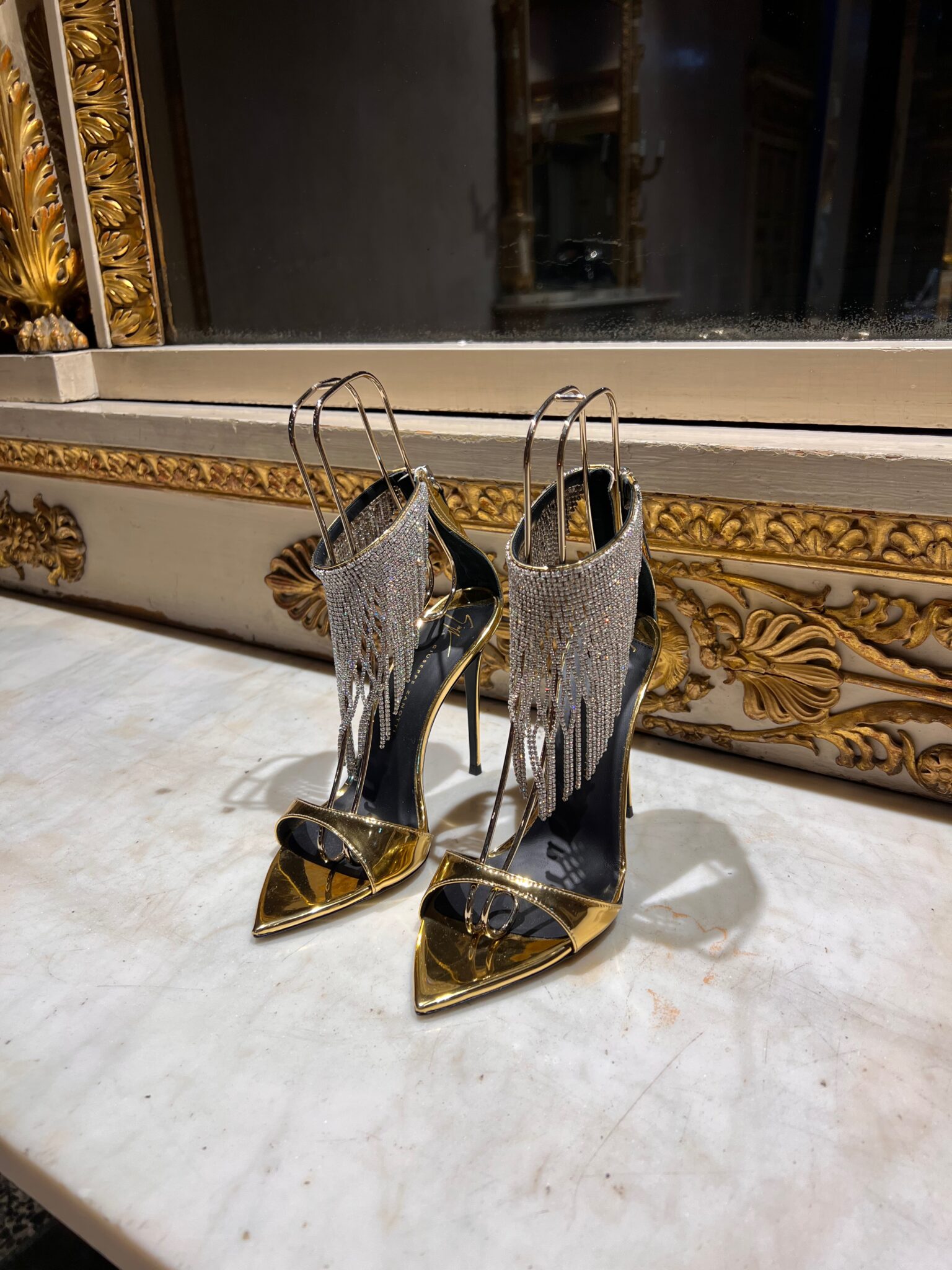 Milan Fashion Week SS23 - Dazzling Shoe Presentations. Giuseppe Zanotti ...